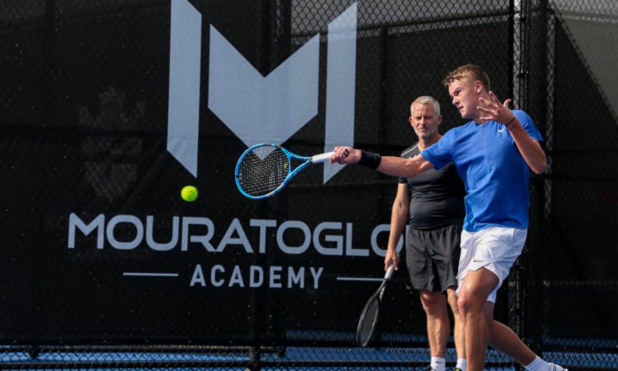 Holger Rune entrenador 2022 - Tenis Base